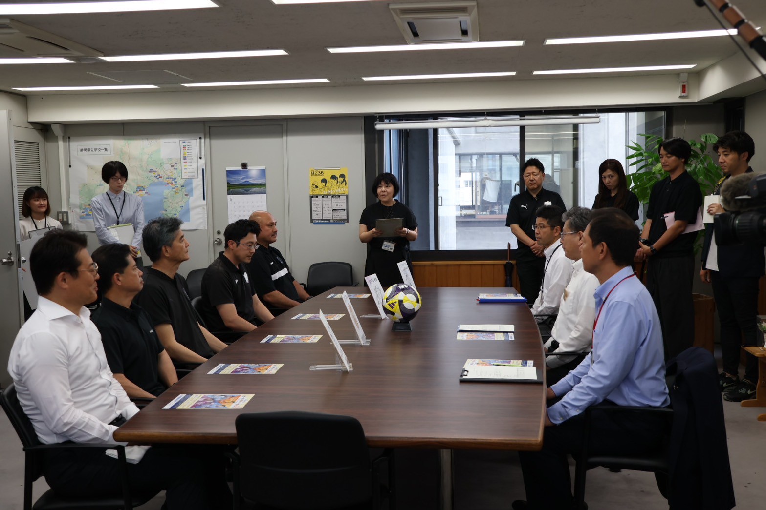 【レポート】6/10(火)「ふじのくにスポーツふれあいパスポート」静岡県教育委員会表敬訪問 | 藤枝MYFC