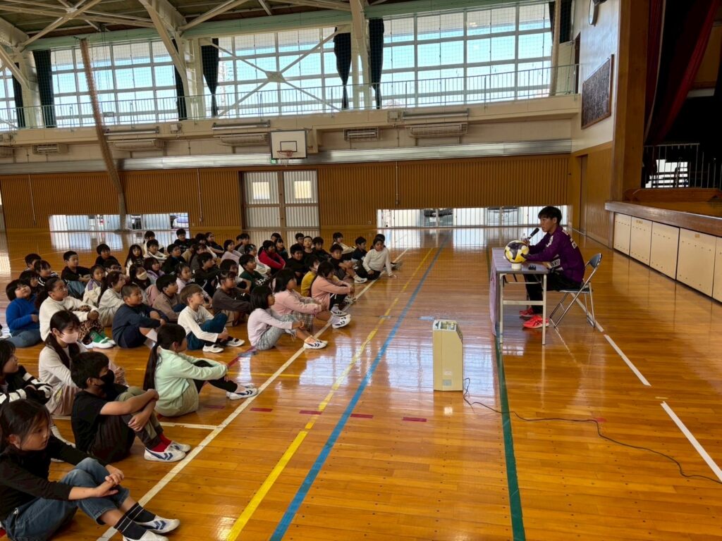 【レポート】10/23(木) 杉田真彦選手 学校訪問 ＠焼津市立港小学校 | 藤枝MYFC