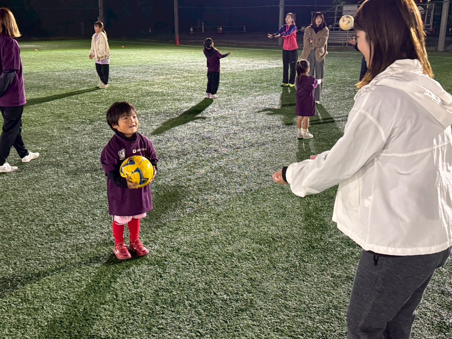 【レポート】11/8(土)「あいネットグループpresents 藤枝MYFC 親子サッカー教室」を開催 | 藤枝MYFC